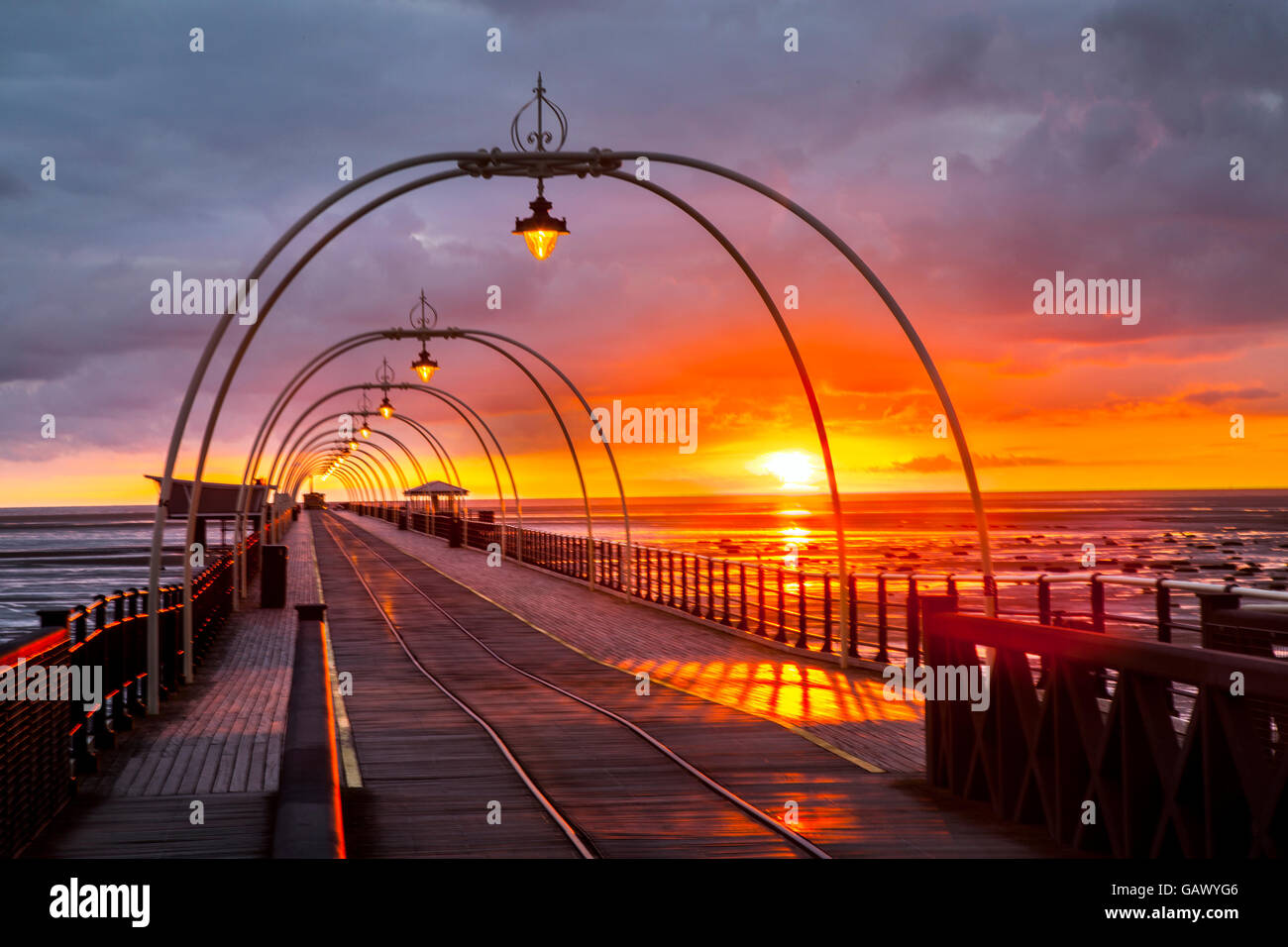 Southport, Merseyside, UK. 5th July, 2016. UK Weather: Colourful late ...