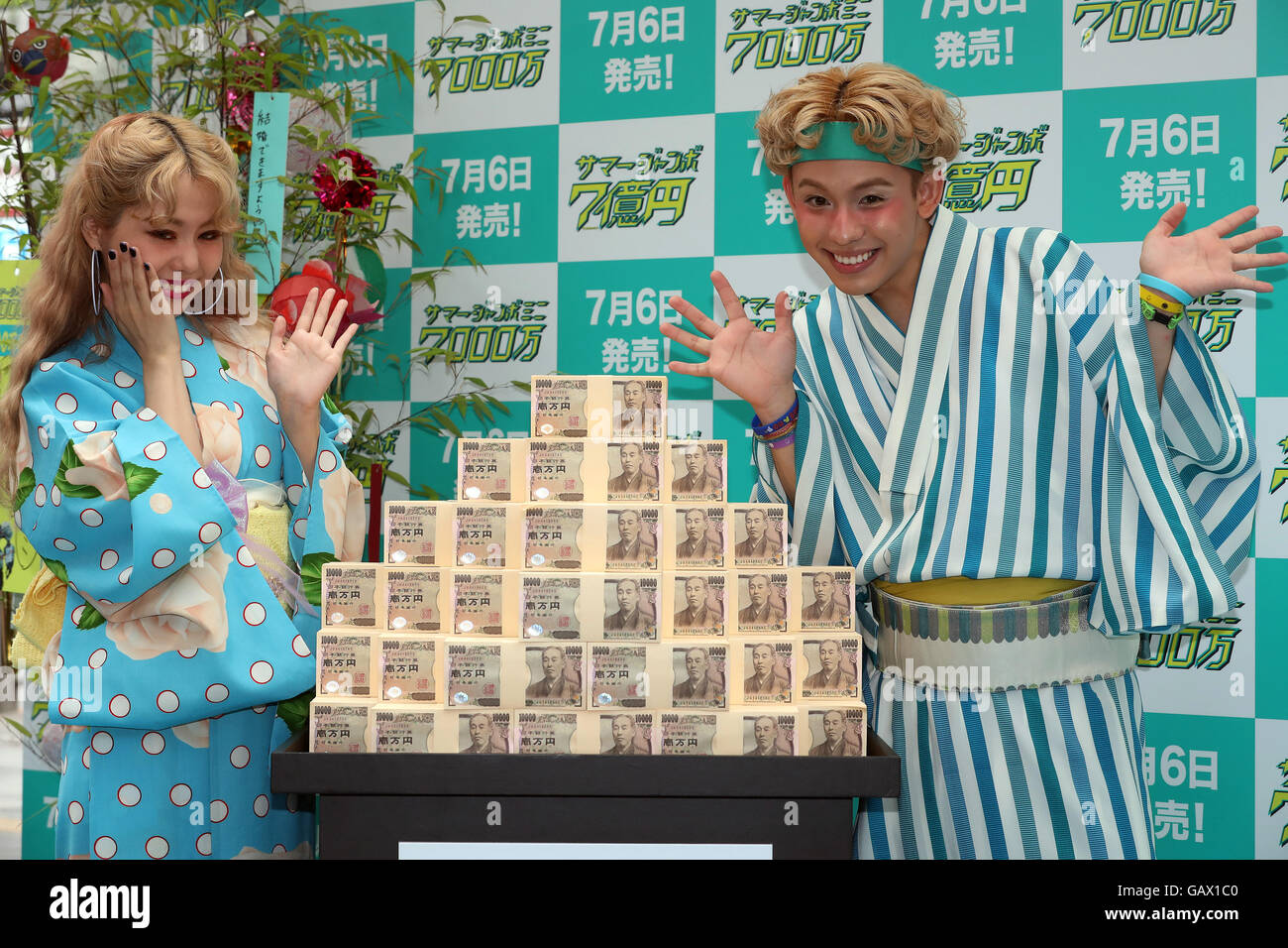 Tokyo, Japan. 6th July, 2016. Japanese models Peko (L) and Ryuchell (R ...