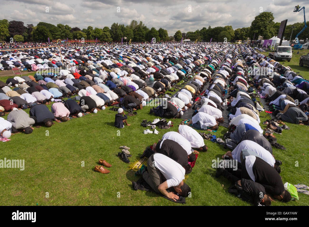 Ramadan and eid in birmingham hi-res stock photography and images - Alamy