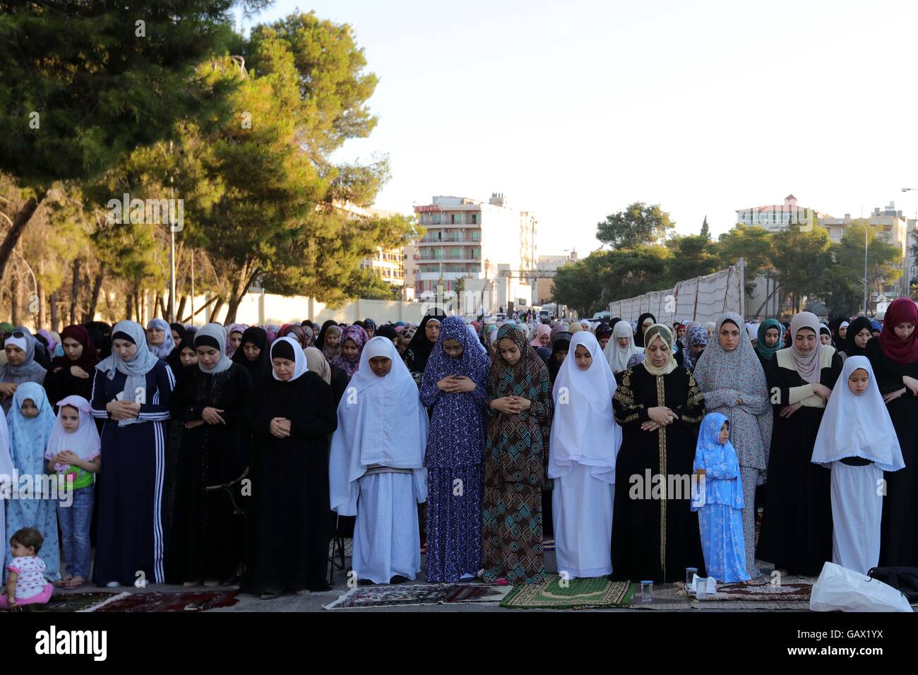 Amman jordan 2016 women hi-res stock photography and images - Alamy