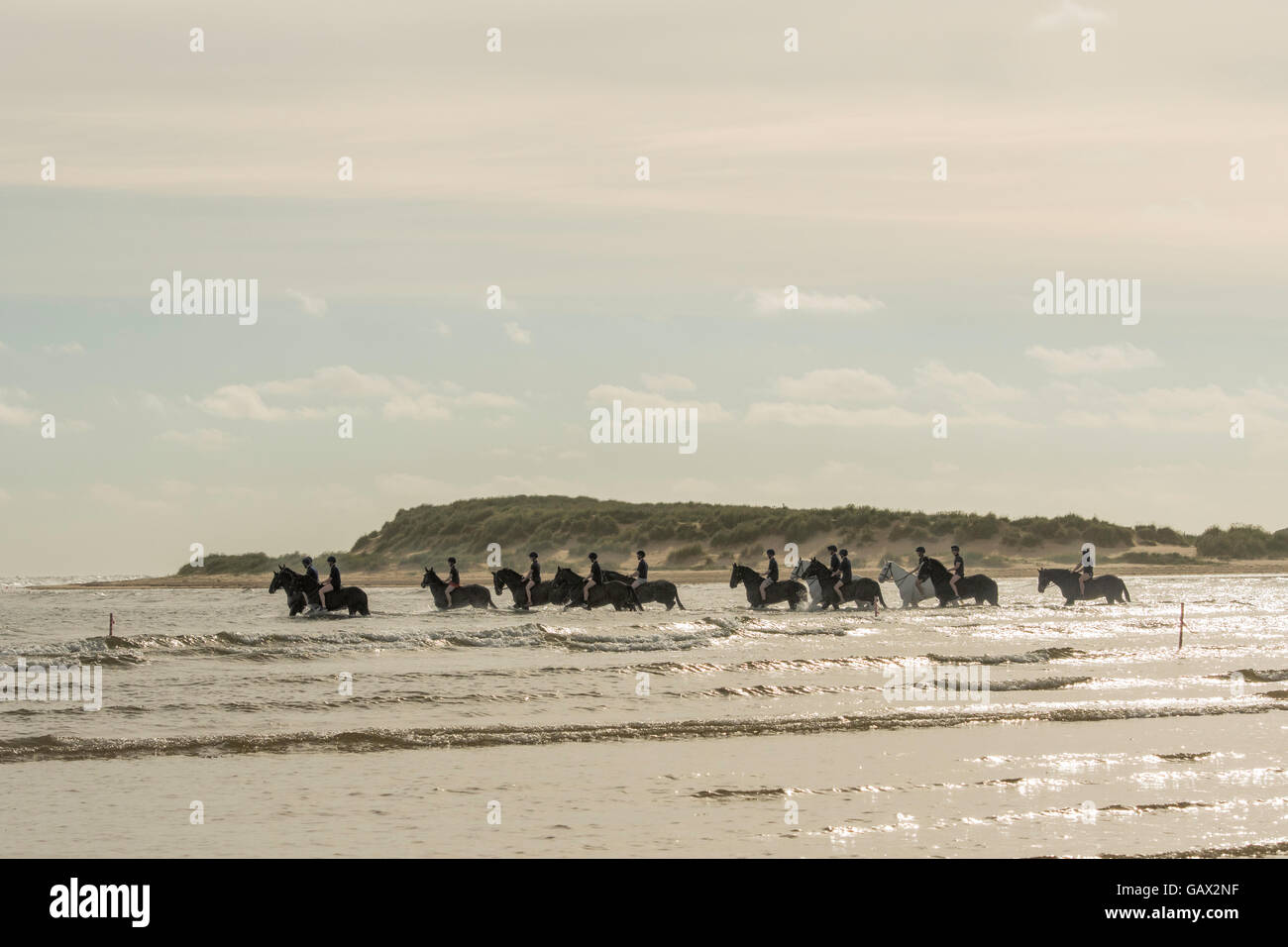 Holkham beach, Norfolk, UK. 6th July, 2016. The Household Cavalry ...