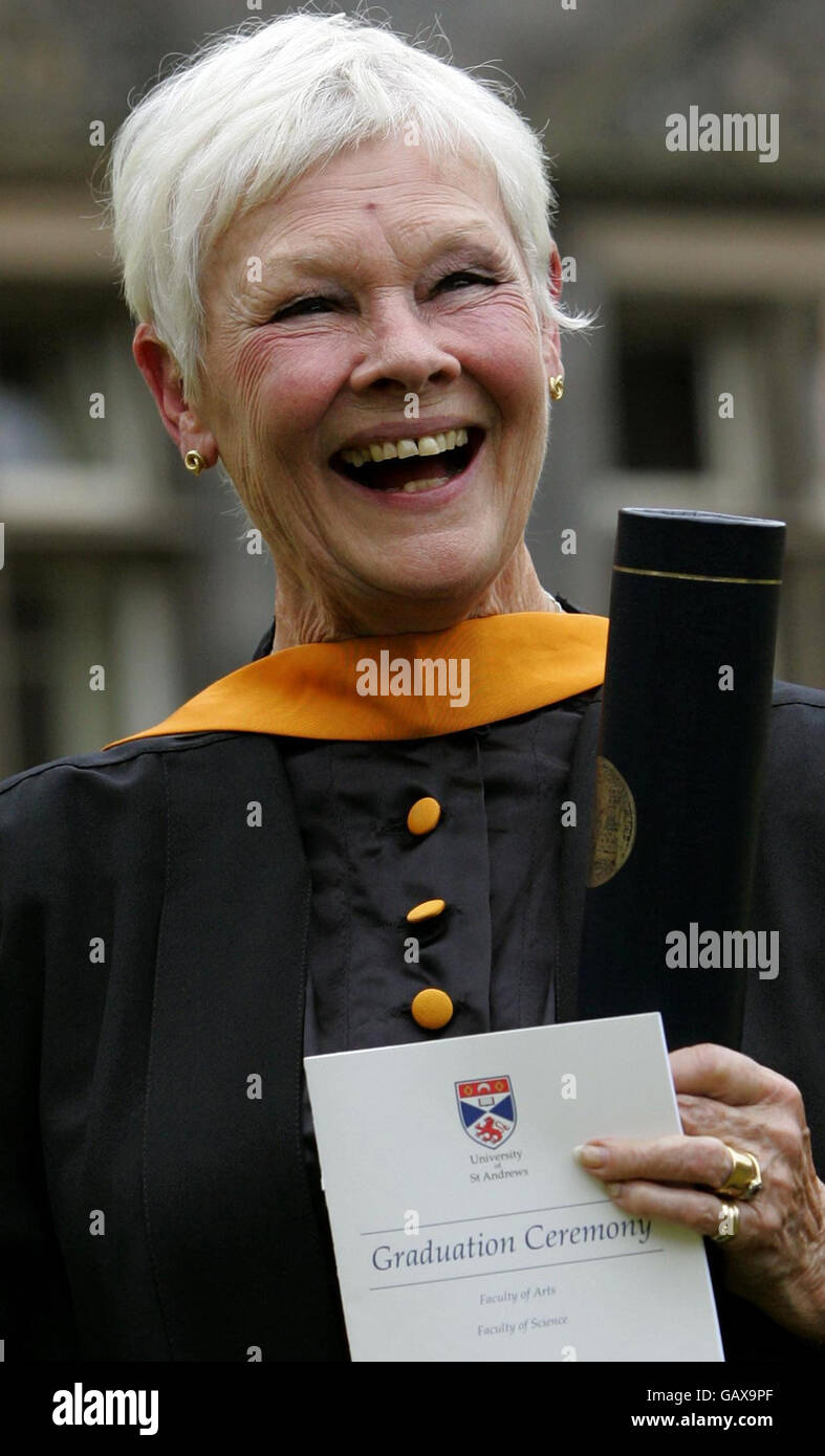 Actress dame judi dench hi-res stock photography and images - Alamy