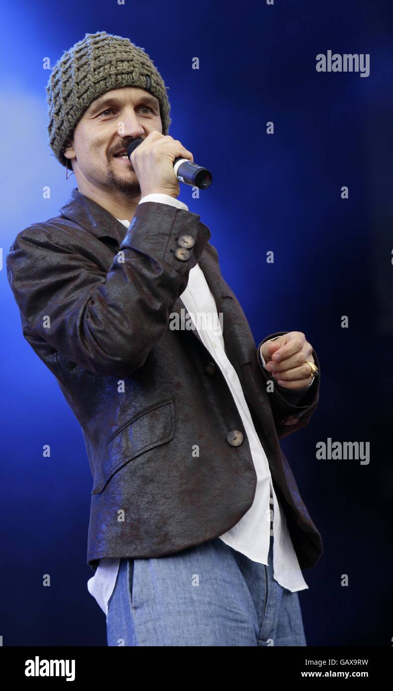 James band hi-res stock photography and images - Alamy