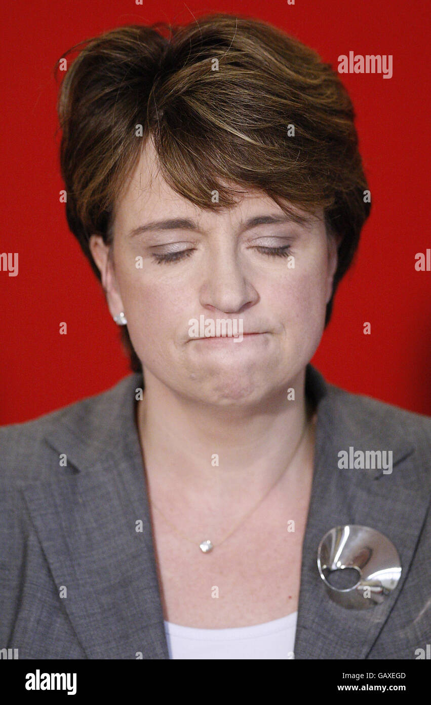 Wendy Alexander, announces her resignation as leader of the Scottish ...