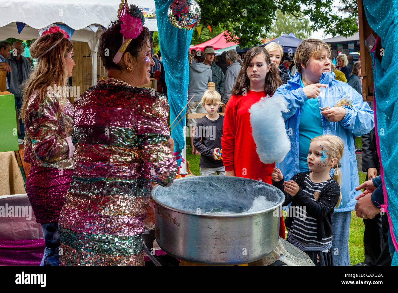 Candy Floss Stall High Resolution Stock Photography and Images - Alamy