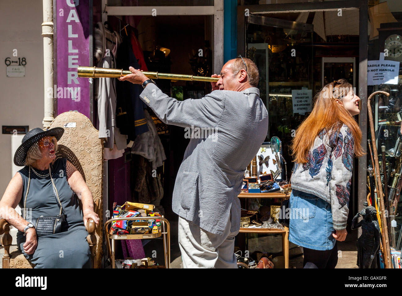 English people with antiques hi-res stock photography and images - Alamy