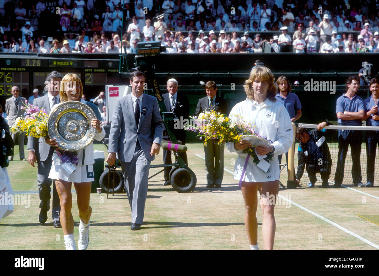 Steffi graf wimbledon trophy hi-res stock photography and images - Alamy