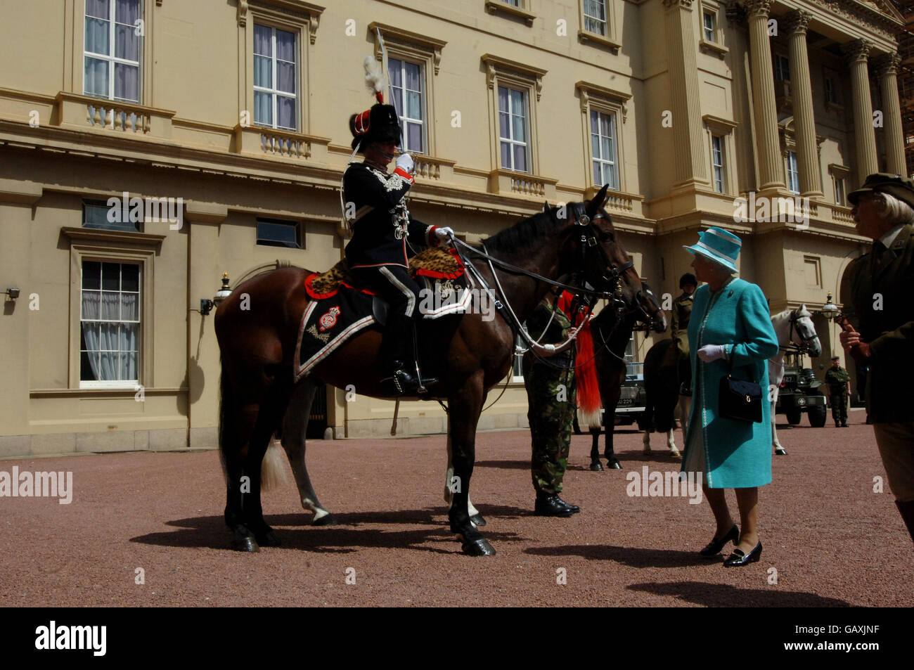 Inspects vintage vehicles hi-res stock photography and images - Alamy