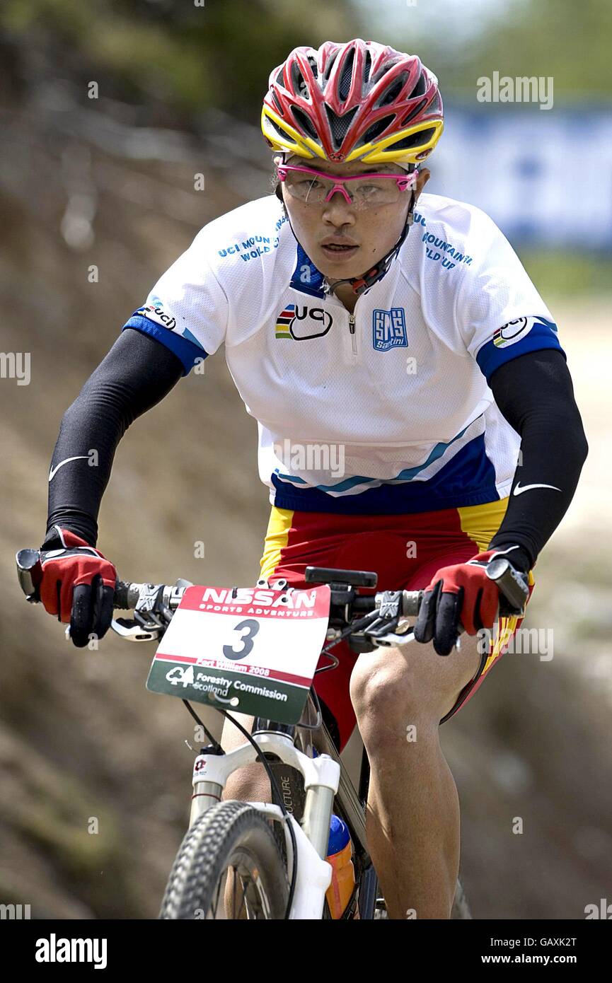 Ren at bike hi-res stock photography and images - Alamy