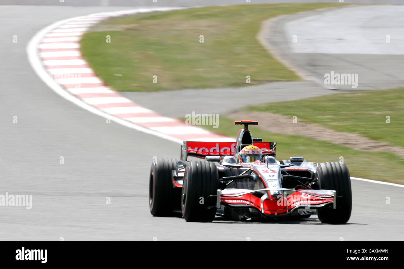 Formula one motor racing british grand prix practice day silverstone hi ...