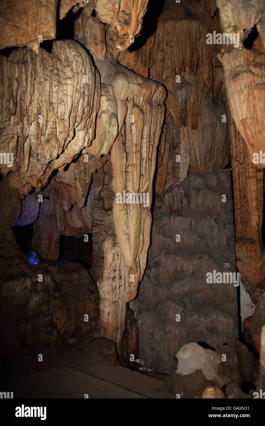 Reed ceiling hi-res stock photography and images - Alamy