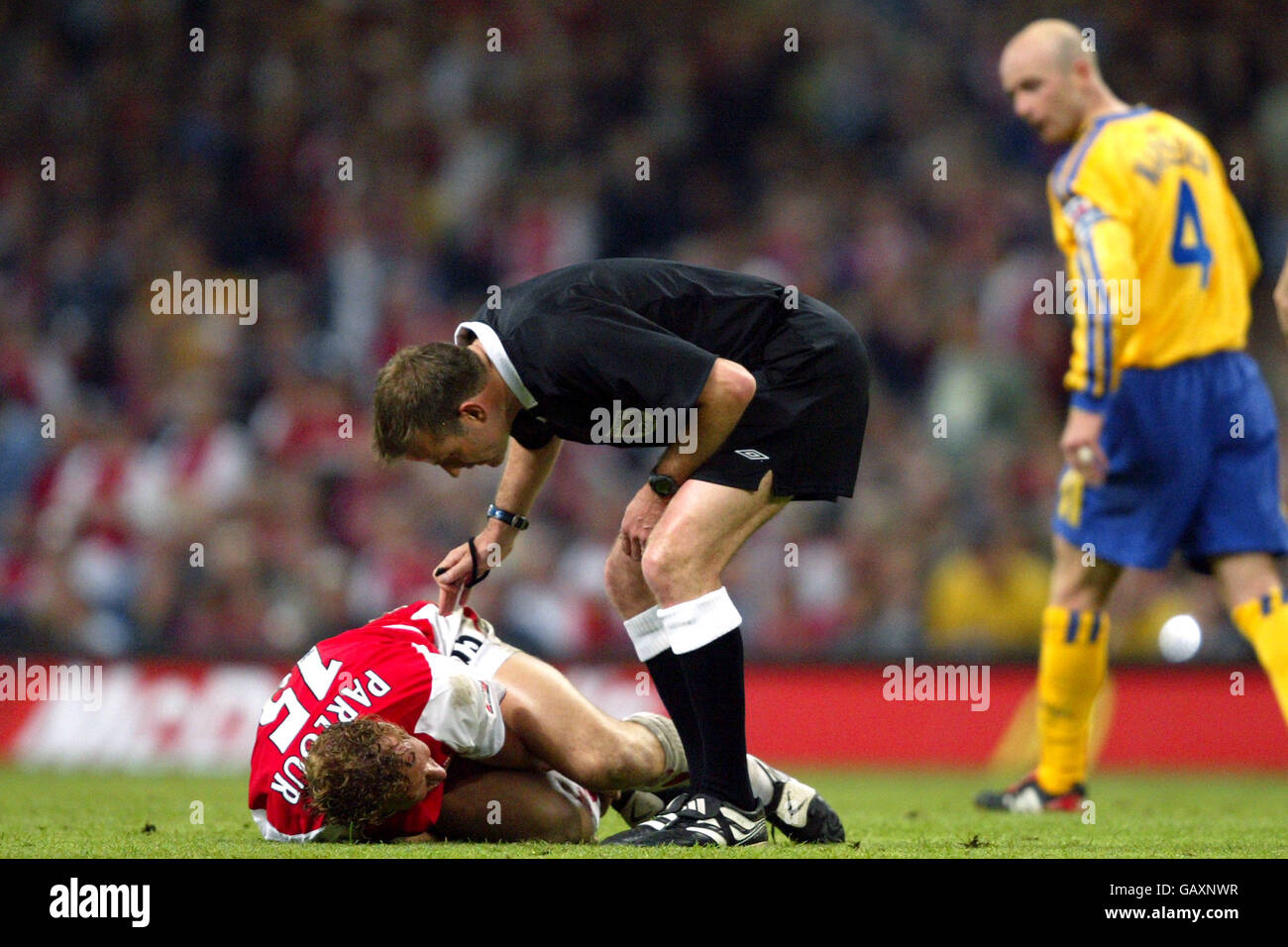 Football arsenals ray parlour hi-res stock photography and images - Alamy