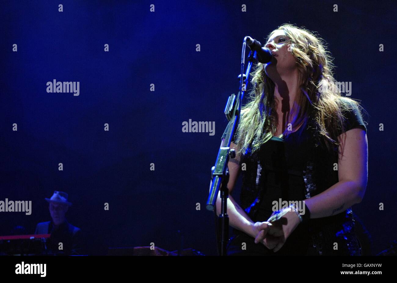 Alanis Morissette Concert High Resolution Stock Photography and Images ...