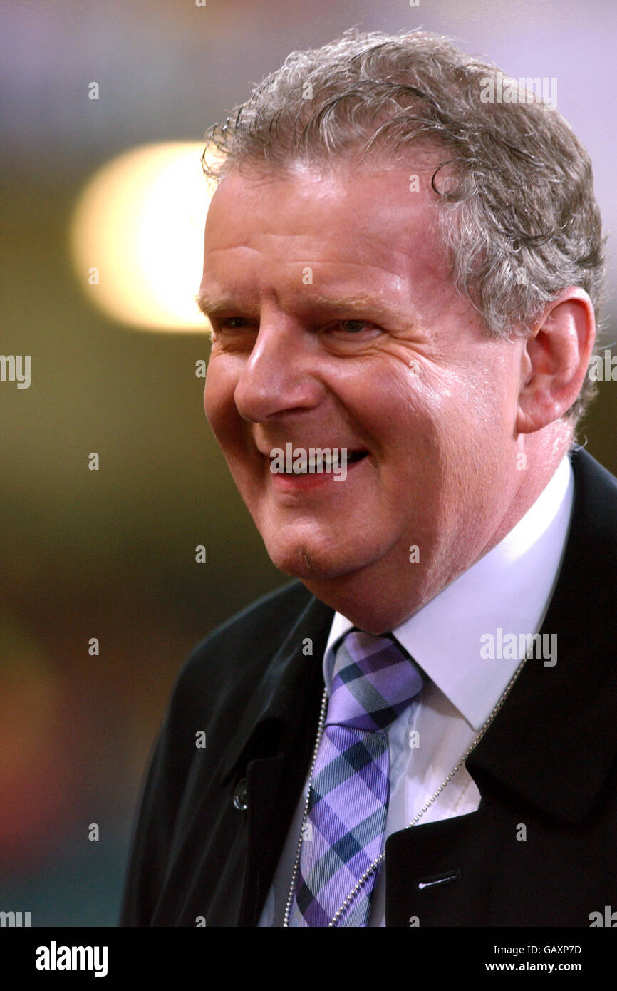 John motson fa cup commentator hi-res stock photography and images - Alamy