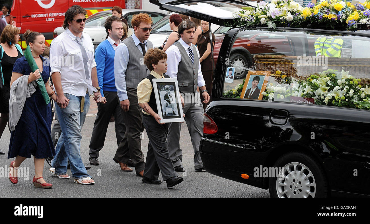 Family and friends of murdered schoolboy Jimmy Mizen follow his coffin ...