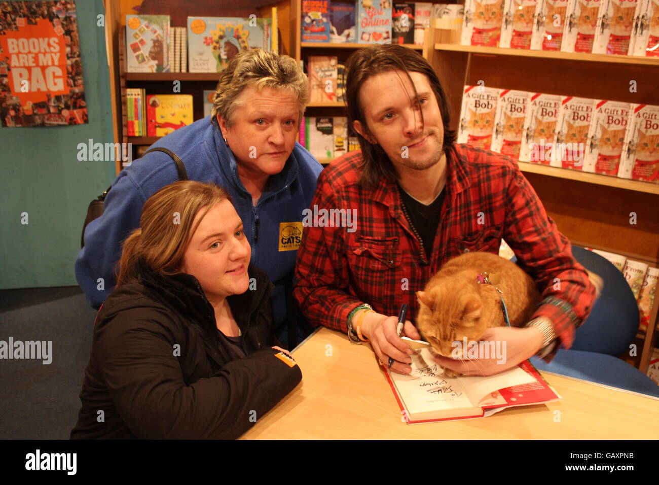 James bowen hi-res stock photography and images - Alamy