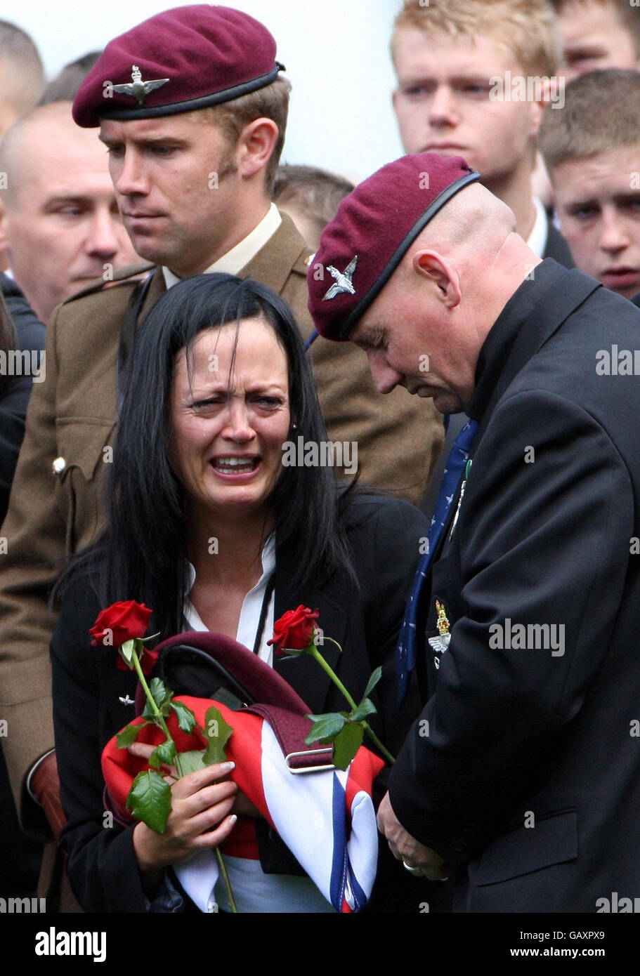 The parents of Private Nathan Cuthbertson from Sunderland of the 2nd ...