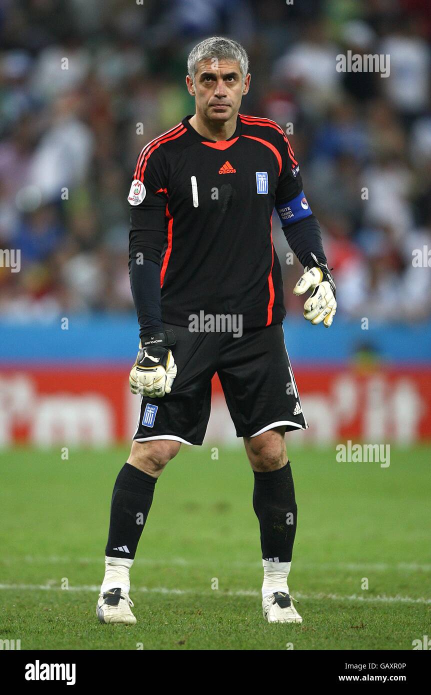 Soccer - UEFA European Championship 2008 - Group D - Greece v Spain ...