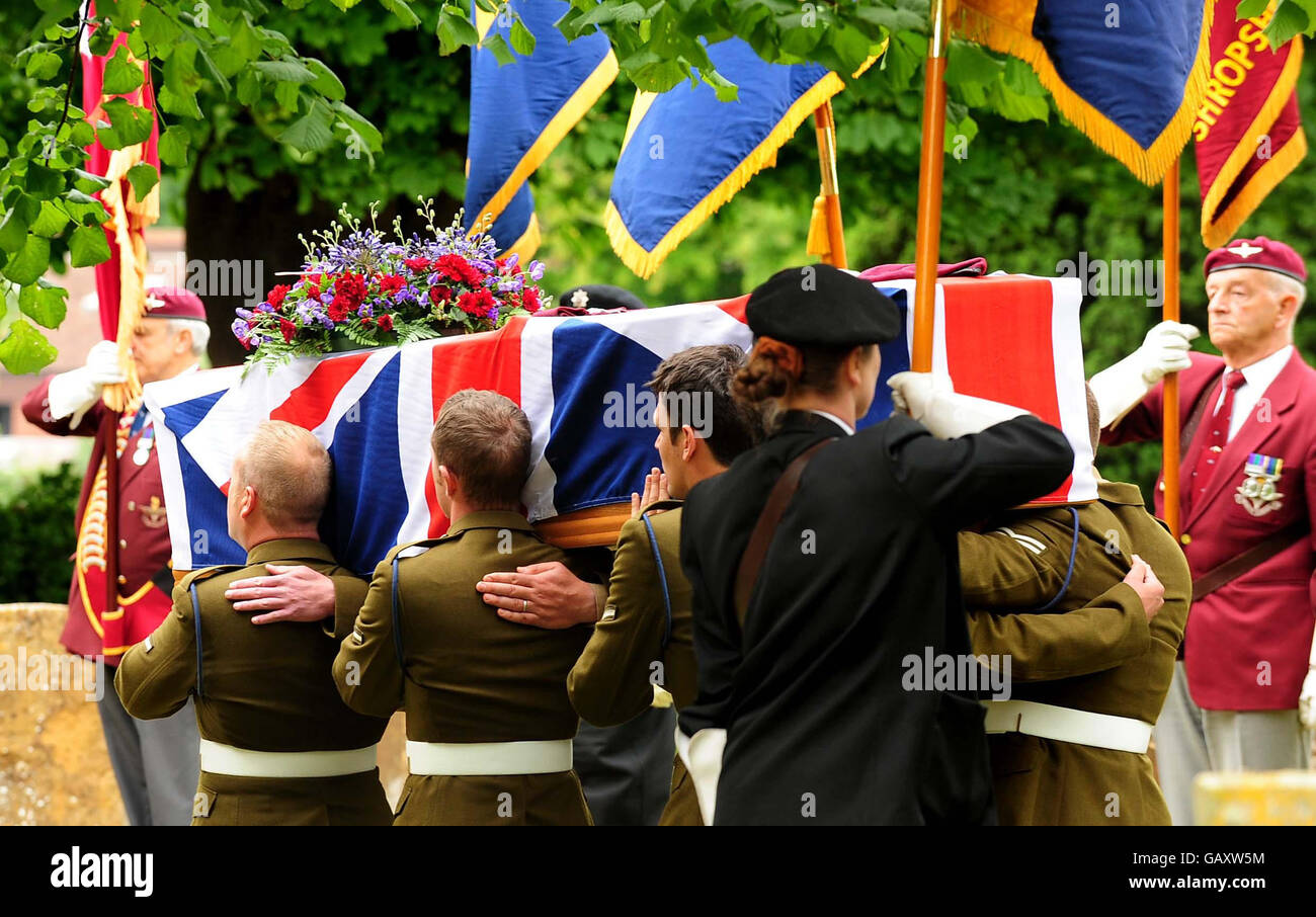 Funeral of Private Jeff Doherty Stock Photo - Alamy