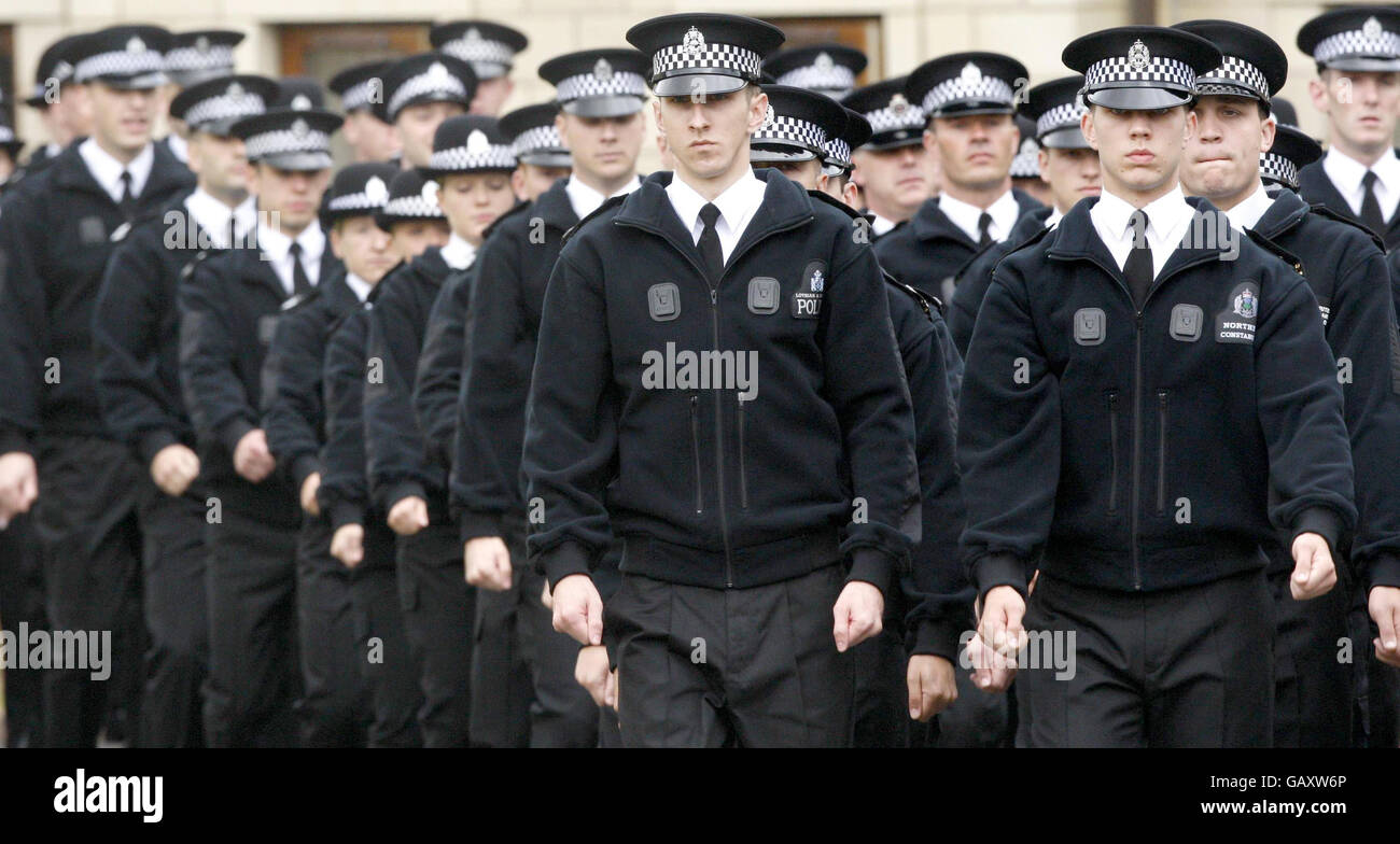 More Scottish Police recruits Stock Photo - Alamy