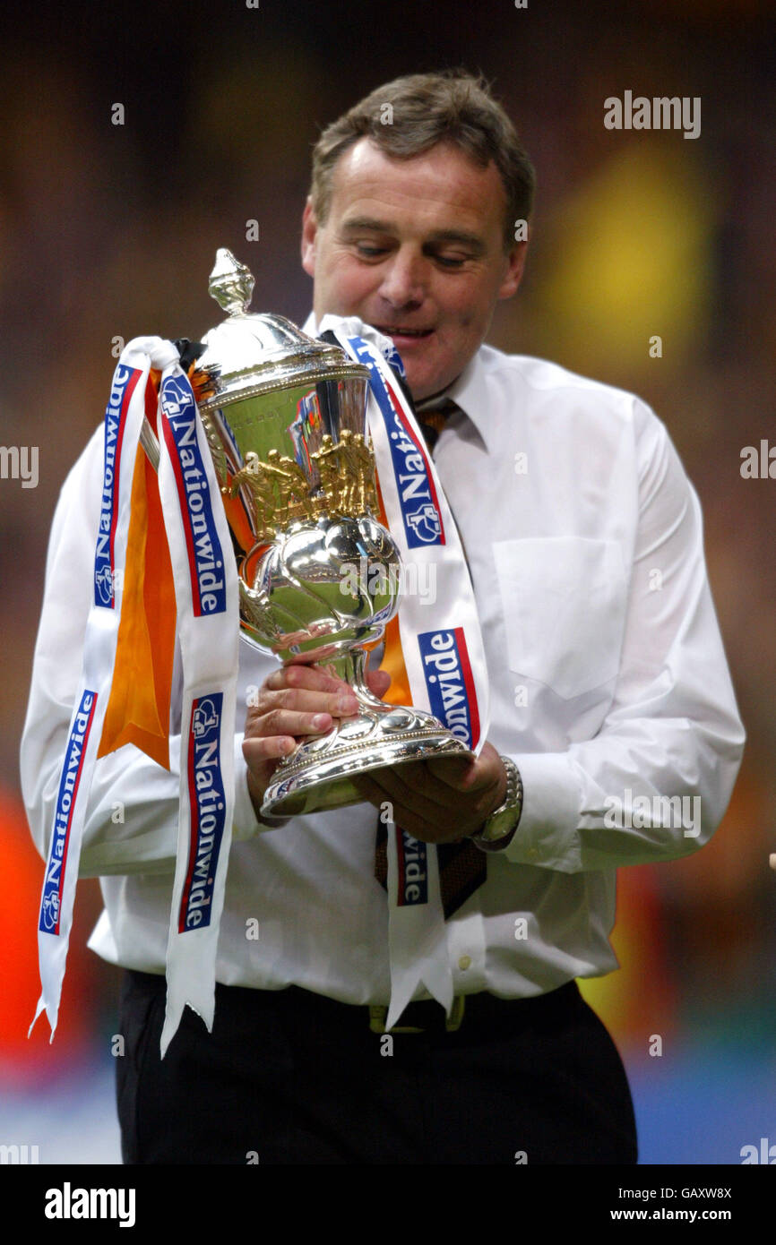 English division one trophy hi-res stock photography and images - Alamy