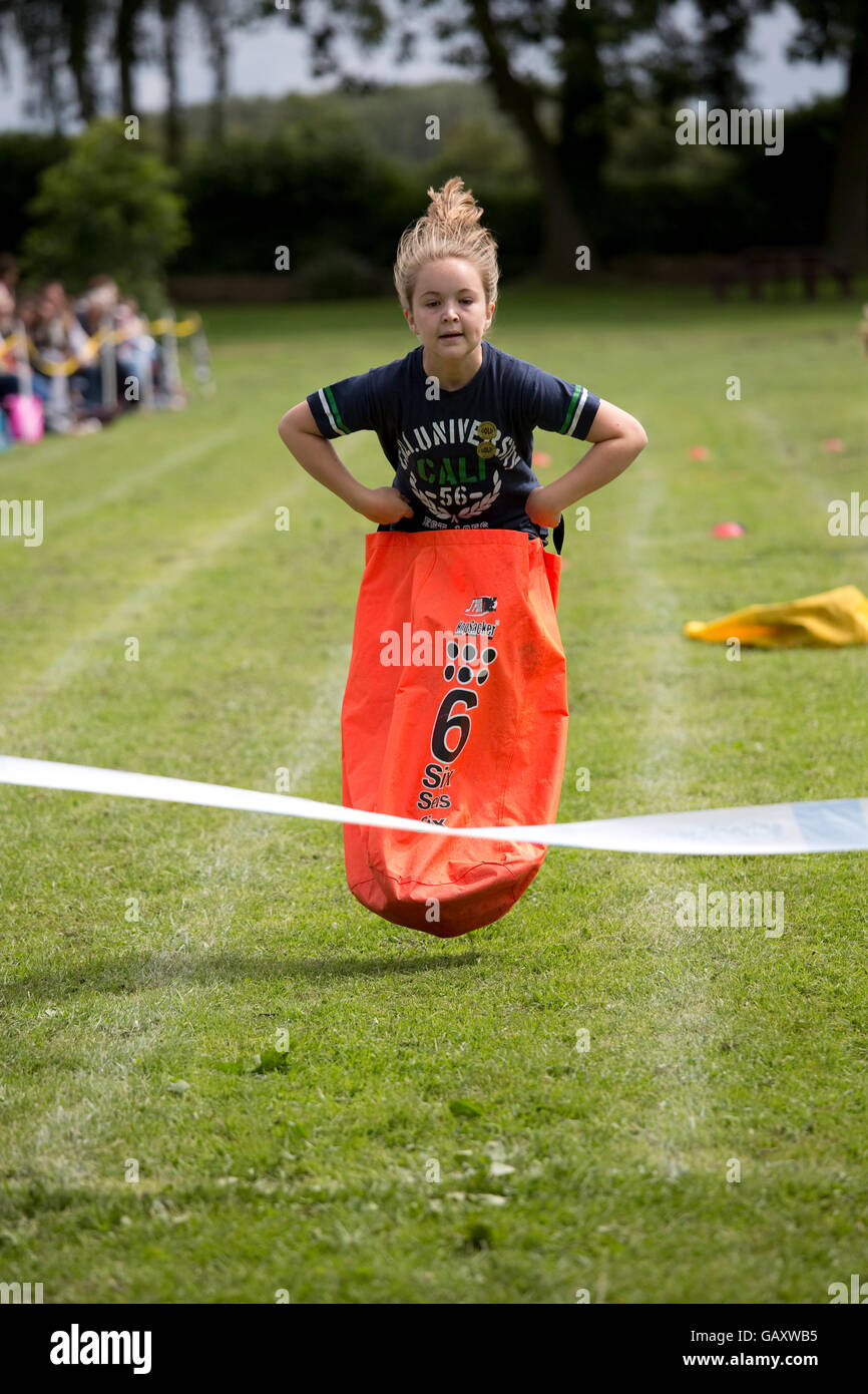 Primary school day race hi-res stock photography and images - Alamy