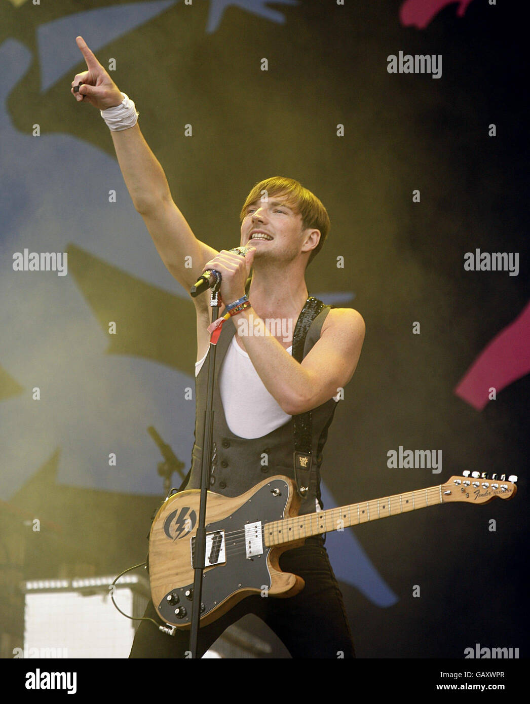 Dan Gillespie of The Feeling performing on the Pyramid Stage during day ...