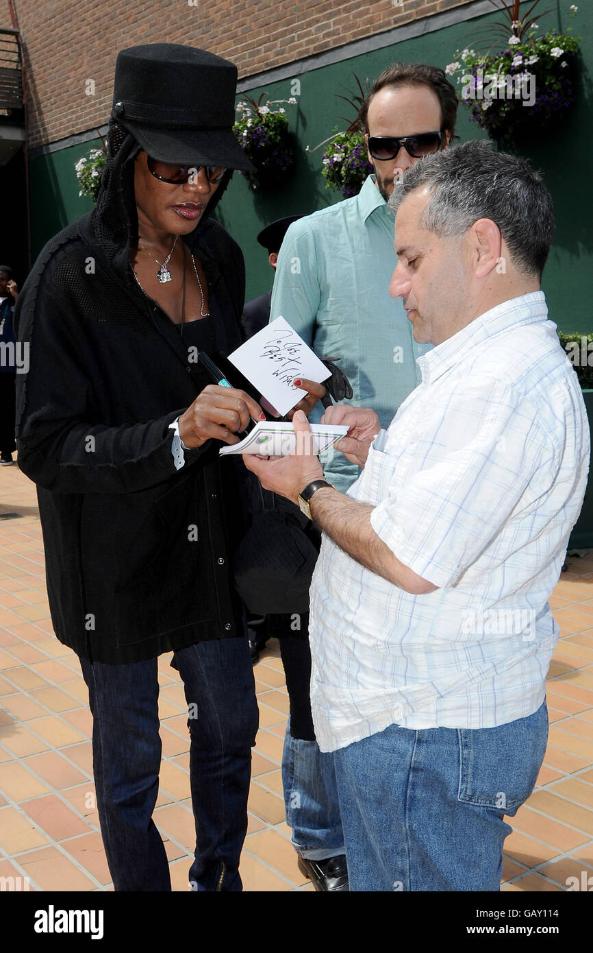 Actress grace jones signs autographs for fans hi-res stock photography ...