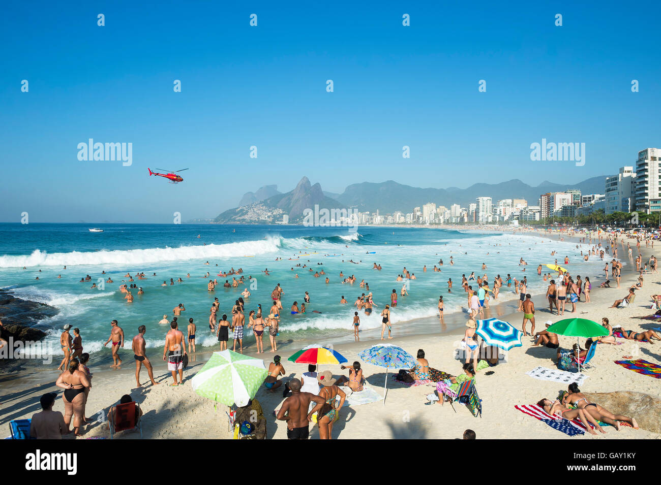 Tropical beachgoers High Resolution Stock Photography and Images - Alamy