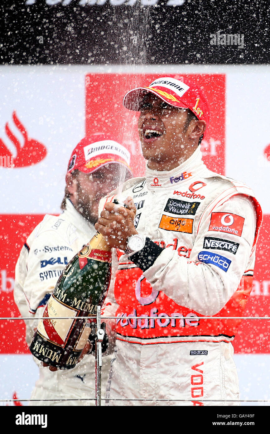 Mercedes advert hi-res stock photography and images - Alamy