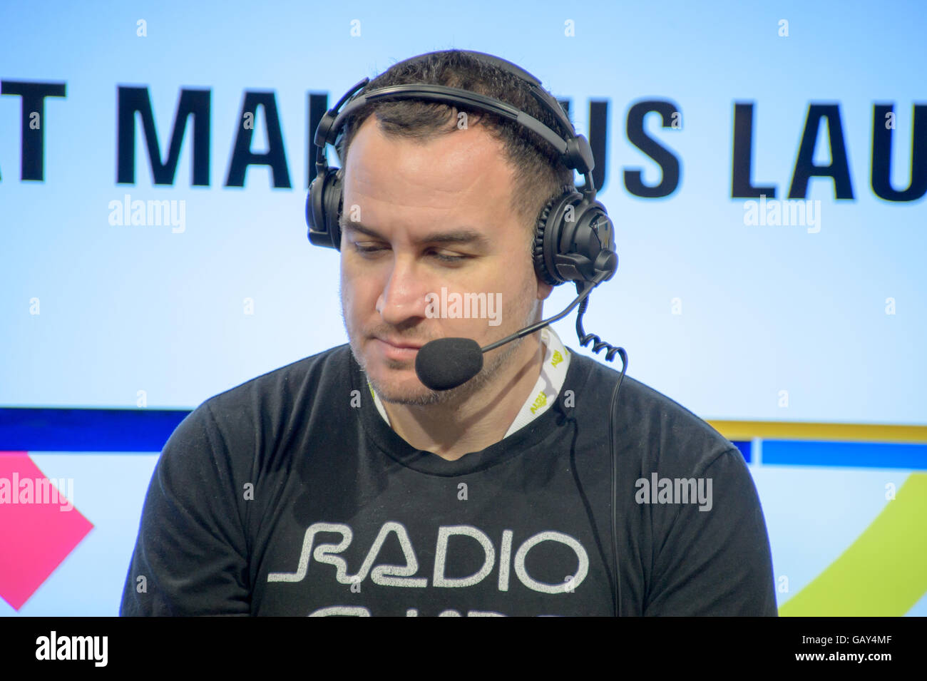 Youtube celebrities hi-res stock photography and images - Alamy