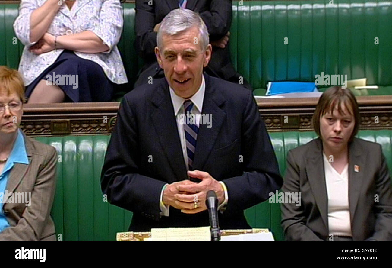 Straw makes statement on use of anonymous witnesses Stock Photo - Alamy