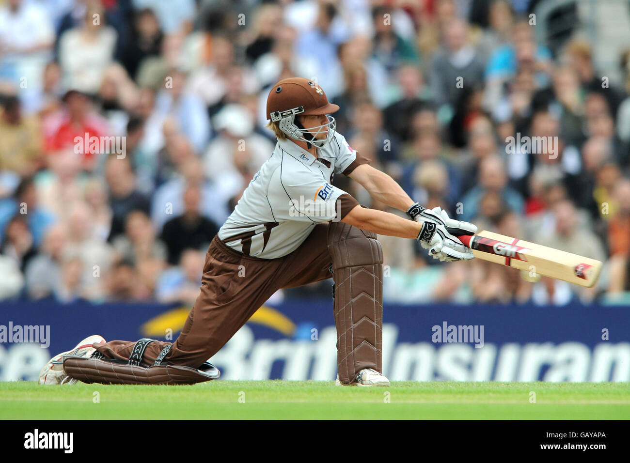 Cricket jonathan batty action hi-res stock photography and images - Alamy
