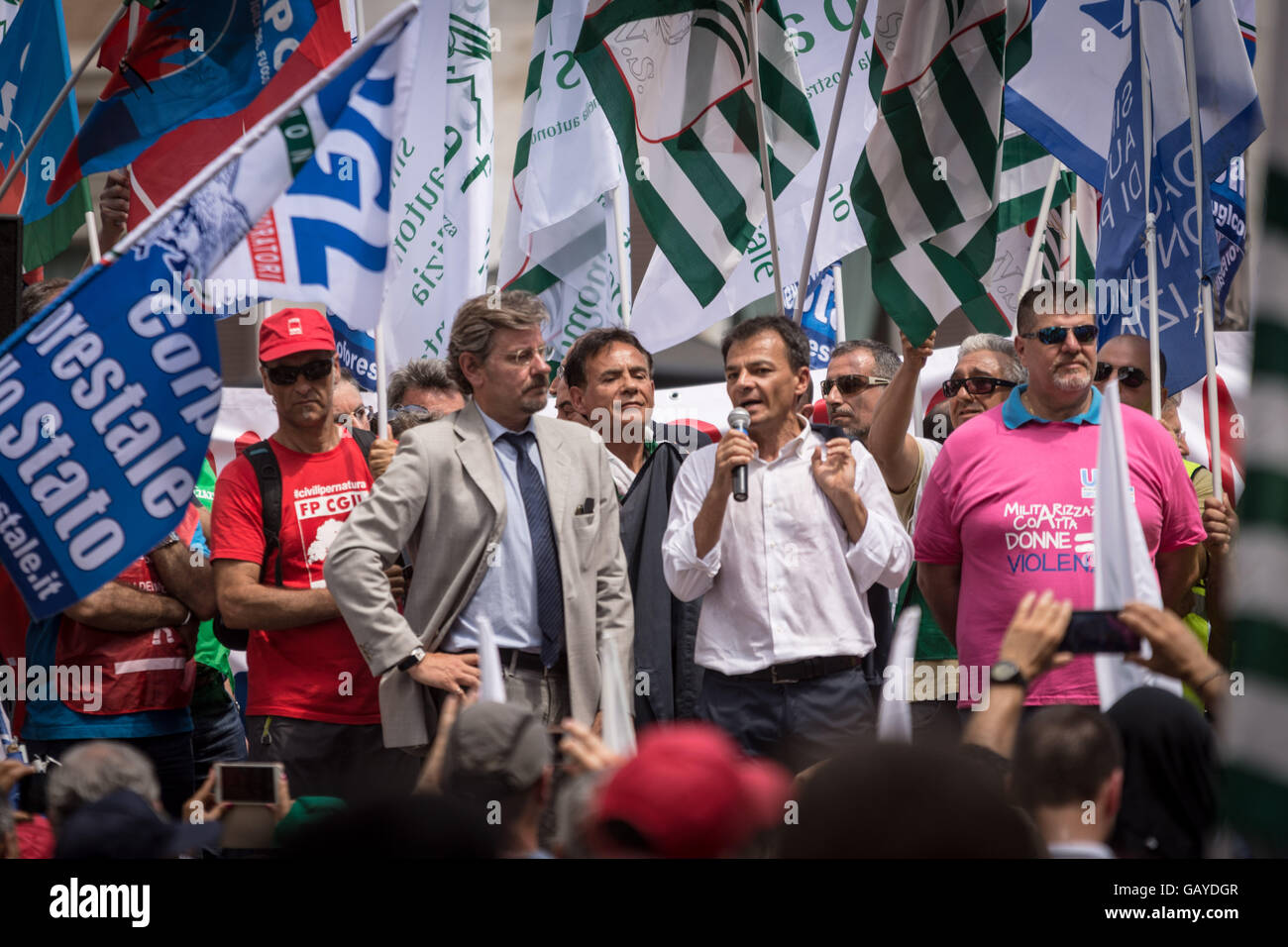 Rome, Italy. 05th July, 2016. The workers of the forest rangers in Rome ...