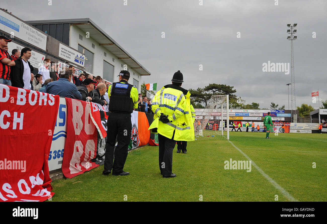 Rhyl's police supprt watch over Bohemians' fans at the Belle Vue ...