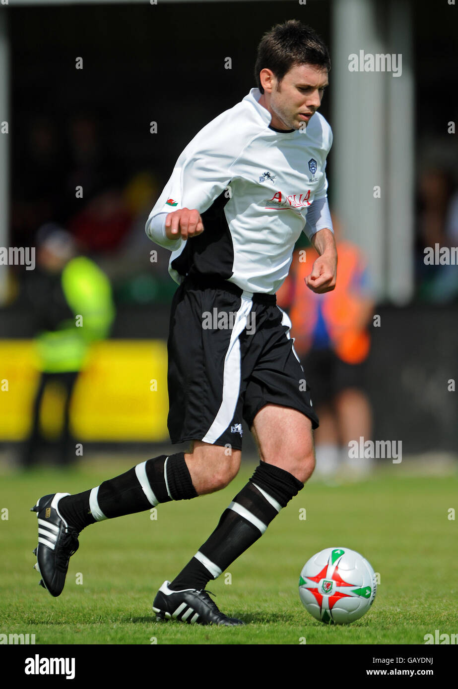 Soccer - UEFA InterToto Cup - FC Rhyl v Bohemians - Belle Vue Stadium ...