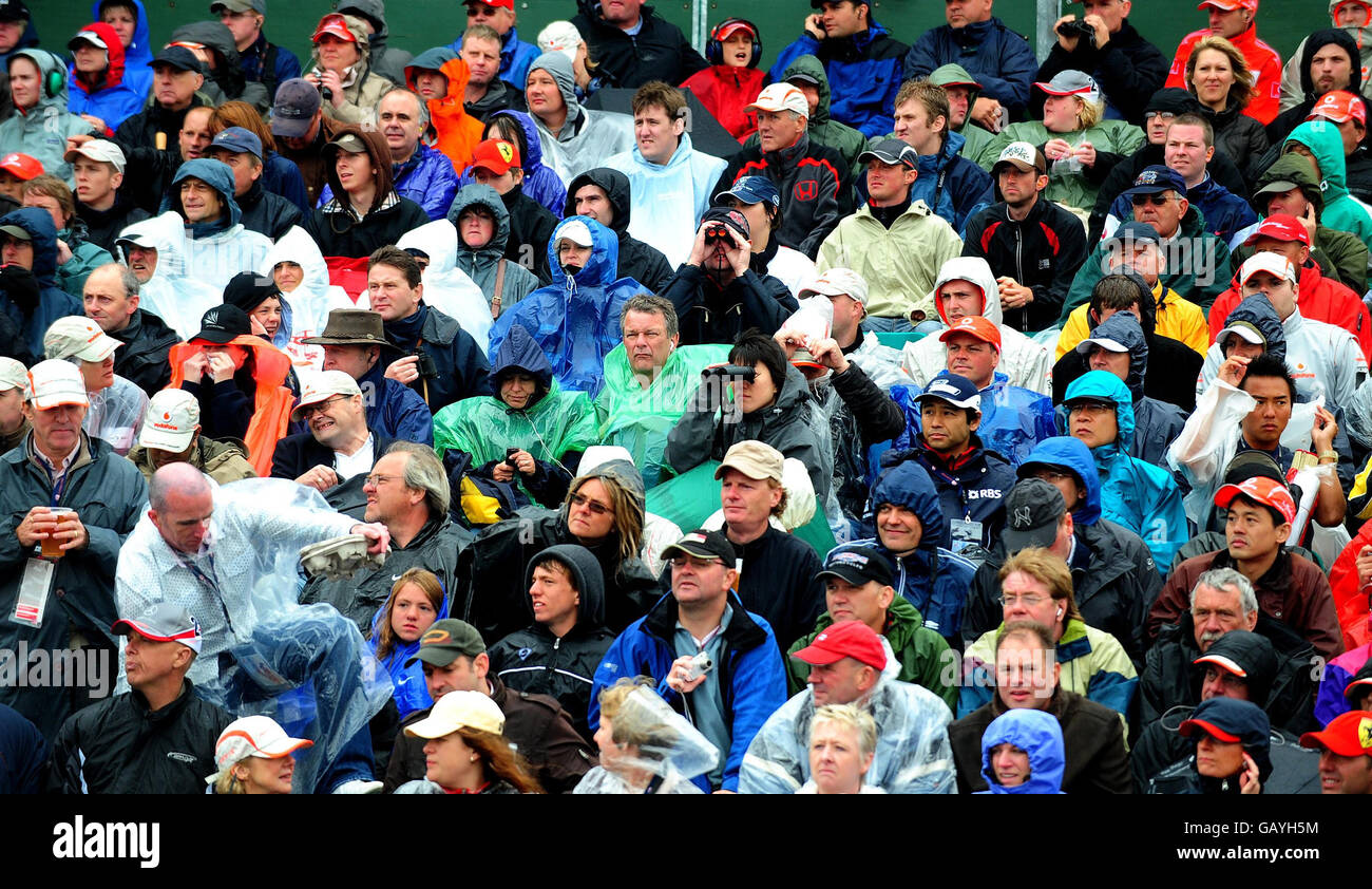 Watching british formula one grand prix silverstone hi-res stock ...