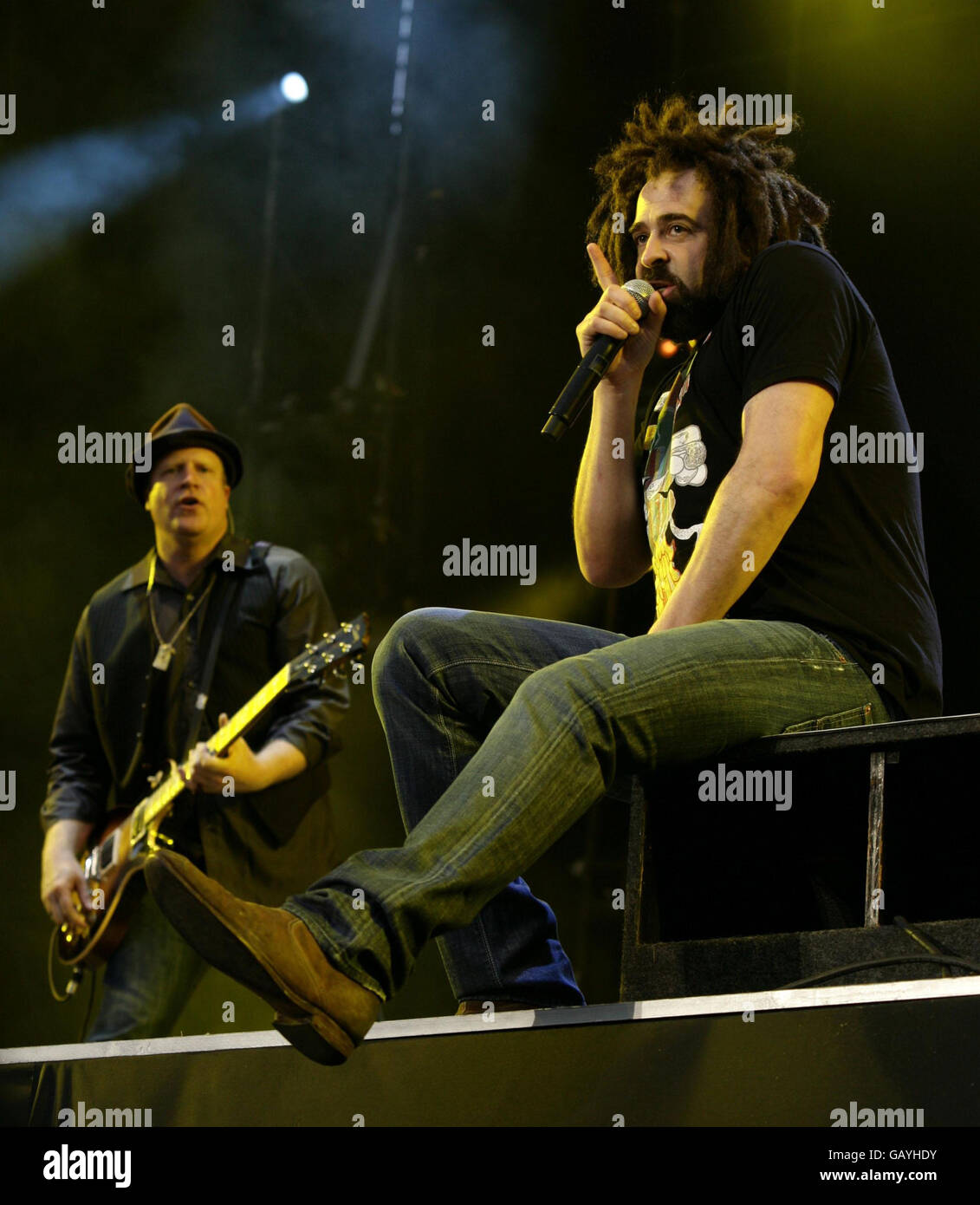 Counting crows stage hi-res stock photography and images - Alamy