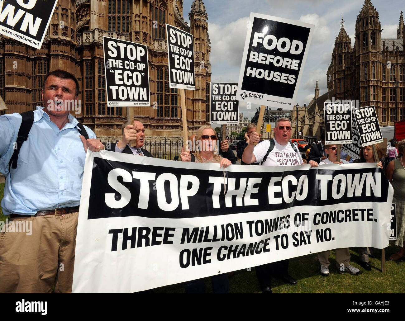 Eco town protesters hi-res stock photography and images - Alamy