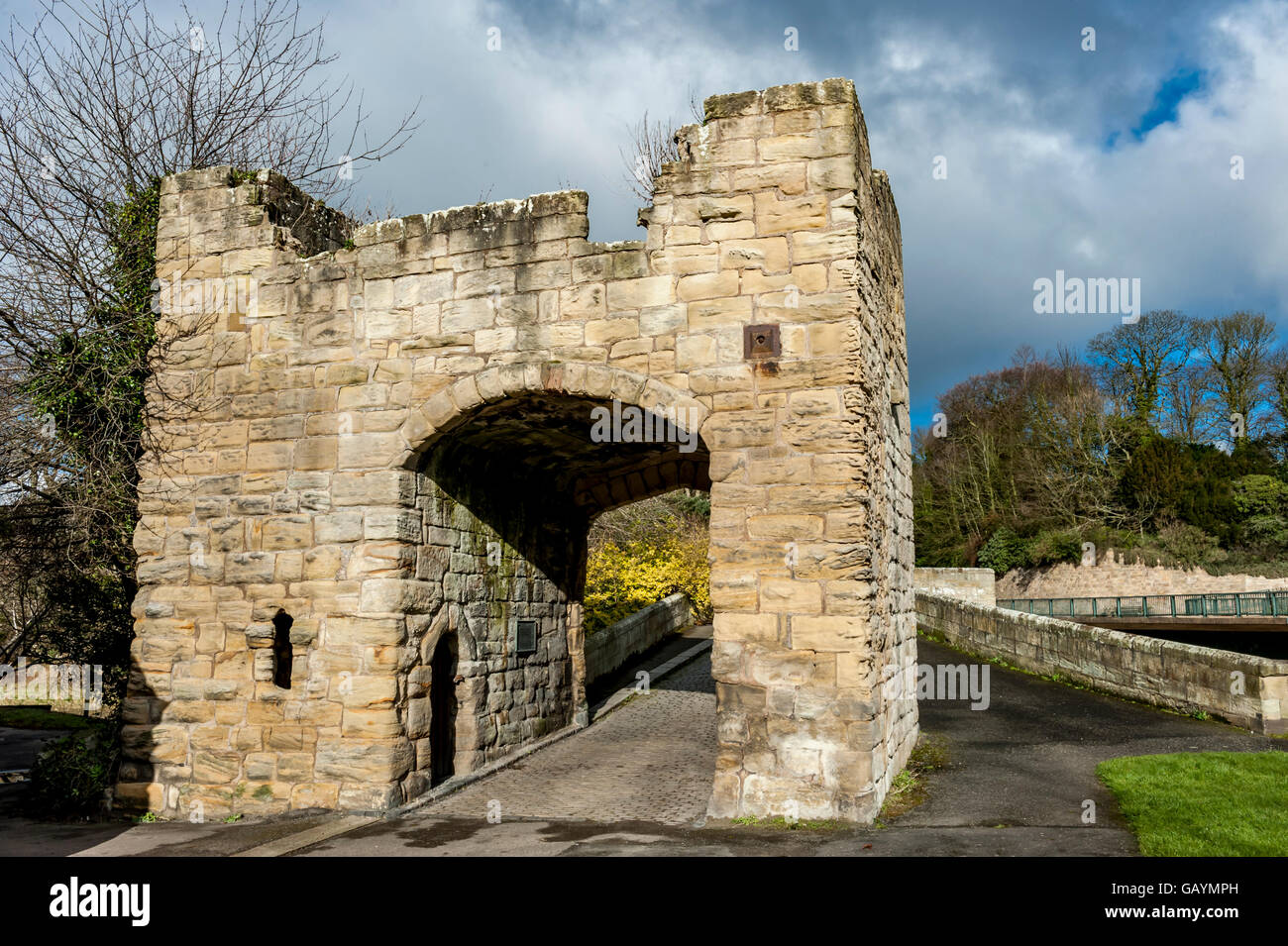 Warkworth bridge gateway hi-res stock photography and images - Alamy