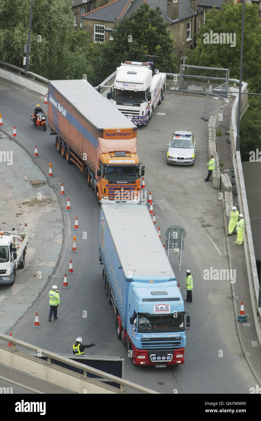 Lorries block westway in protest price fuel duty hi-res stock ...