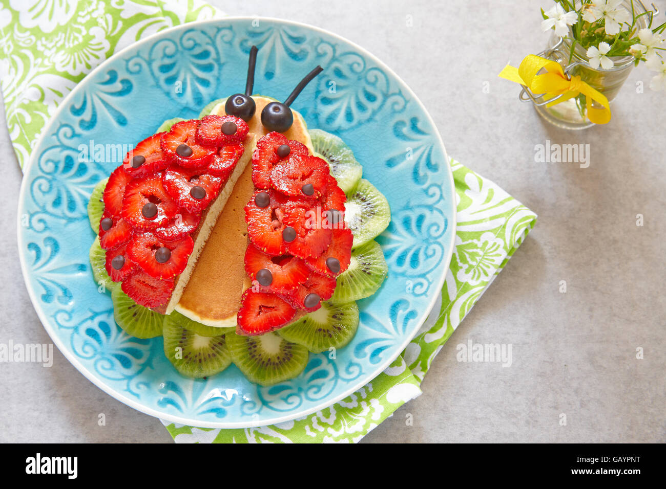 Easter lady bug hi-res stock photography and images - Alamy