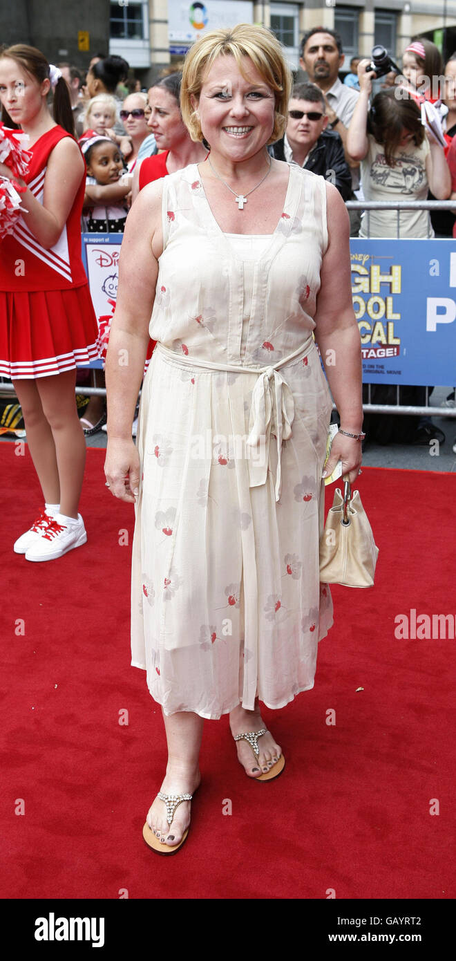 Wendi Peters arrives at the premiere of Disney's High School Musical ...