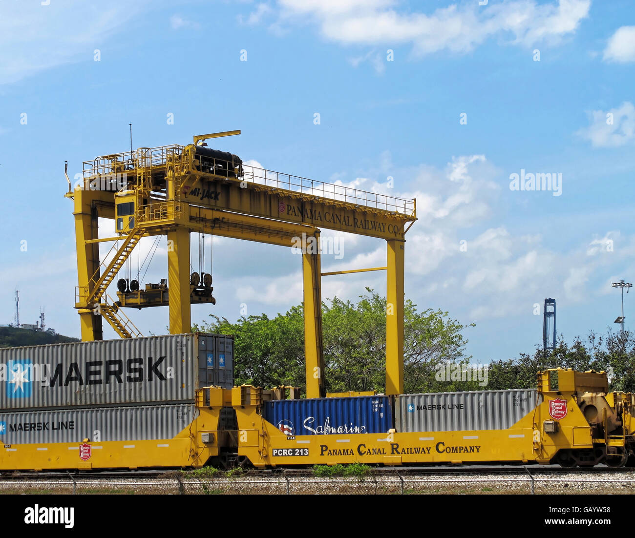 Large shipping container crane Stock Photo - Alamy
