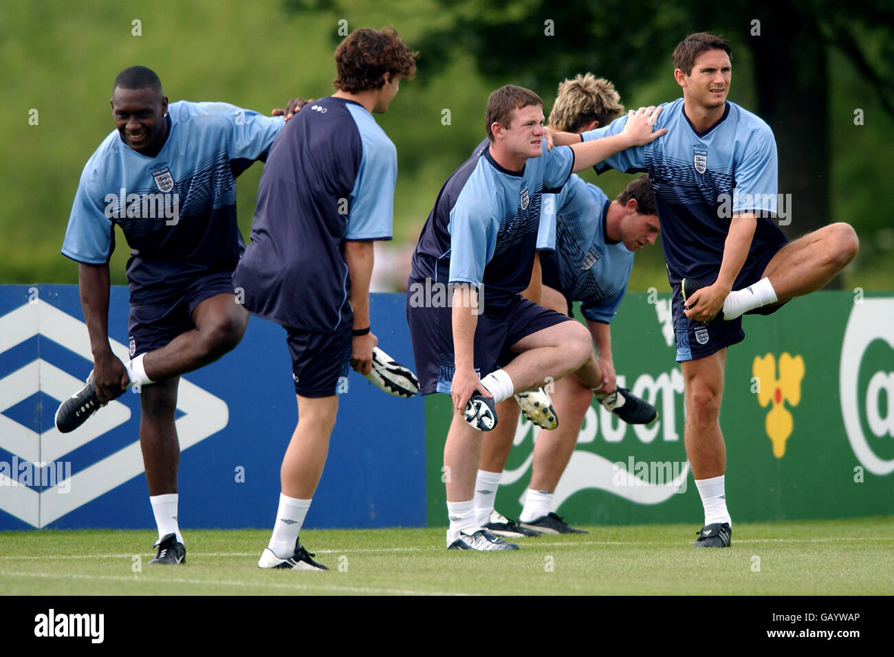 Wayne rooney and emile heskey hi-res stock photography and images - Alamy