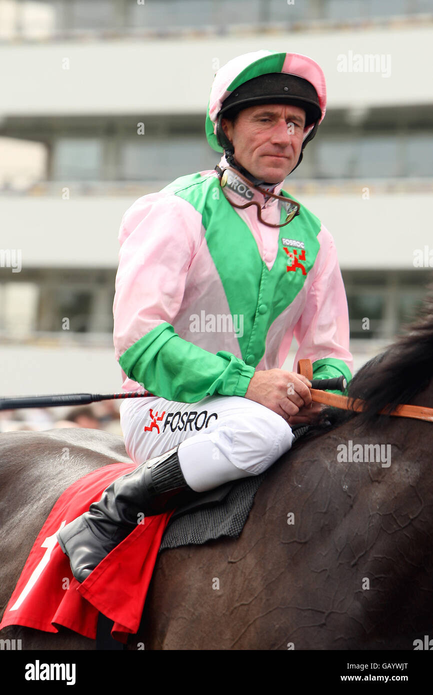 Dubai dynamo hi-res stock photography and images - Alamy