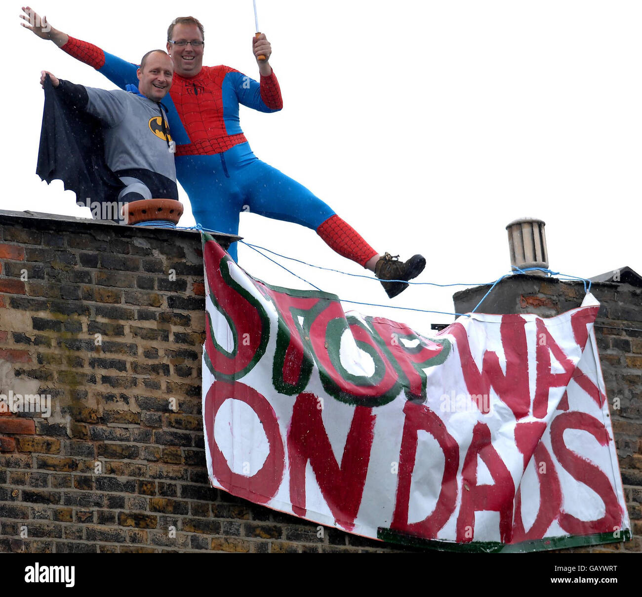 Fathers 4 Justice protesters Nigel Ace (right) and Tony Ashby stand on ...