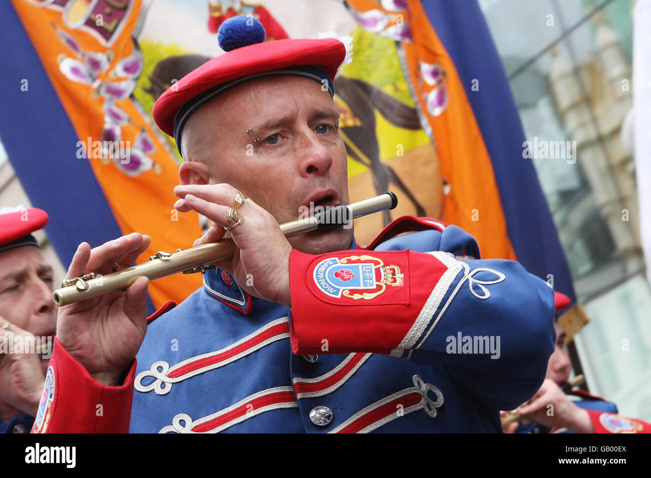 The Orange Order and marching bands mark the victory of King William ...