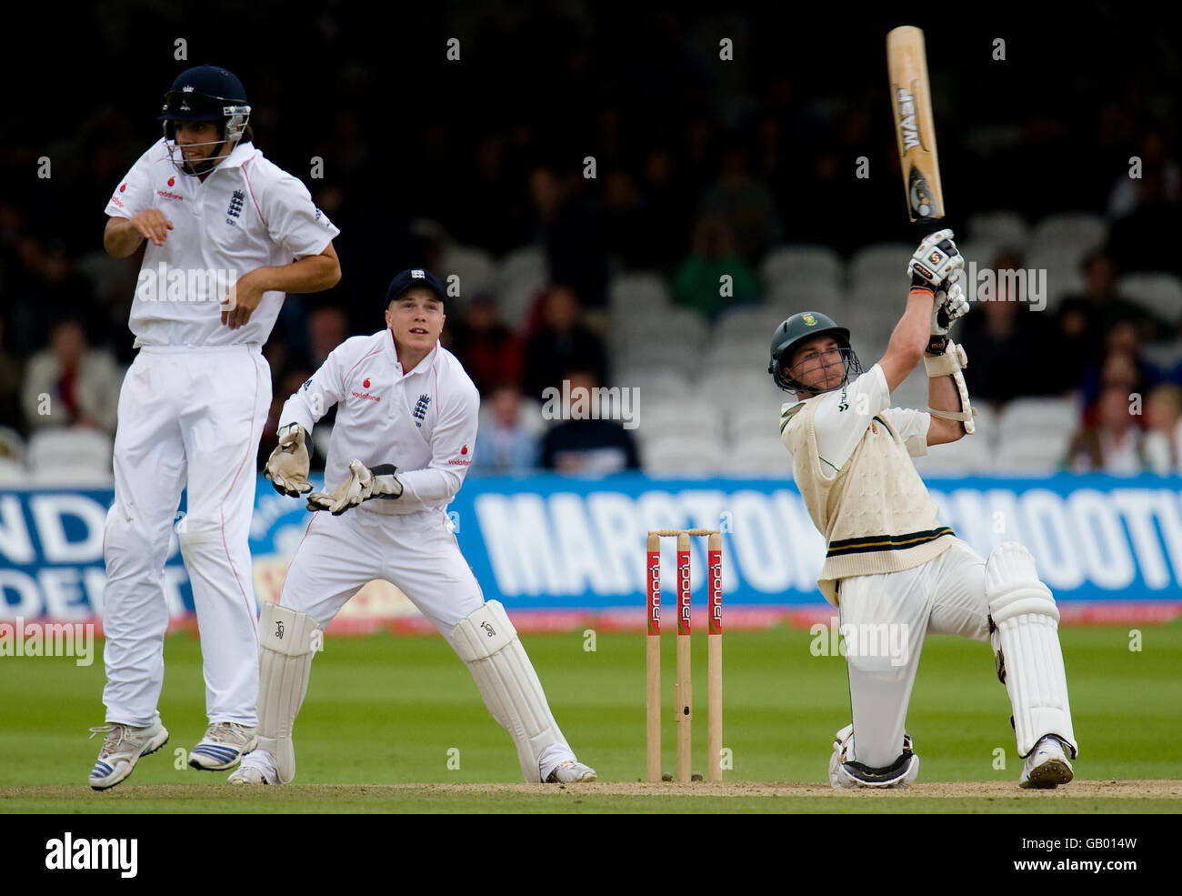 South Africa's Dale Steyn skies a ball from England's Kevin Pietersen ...