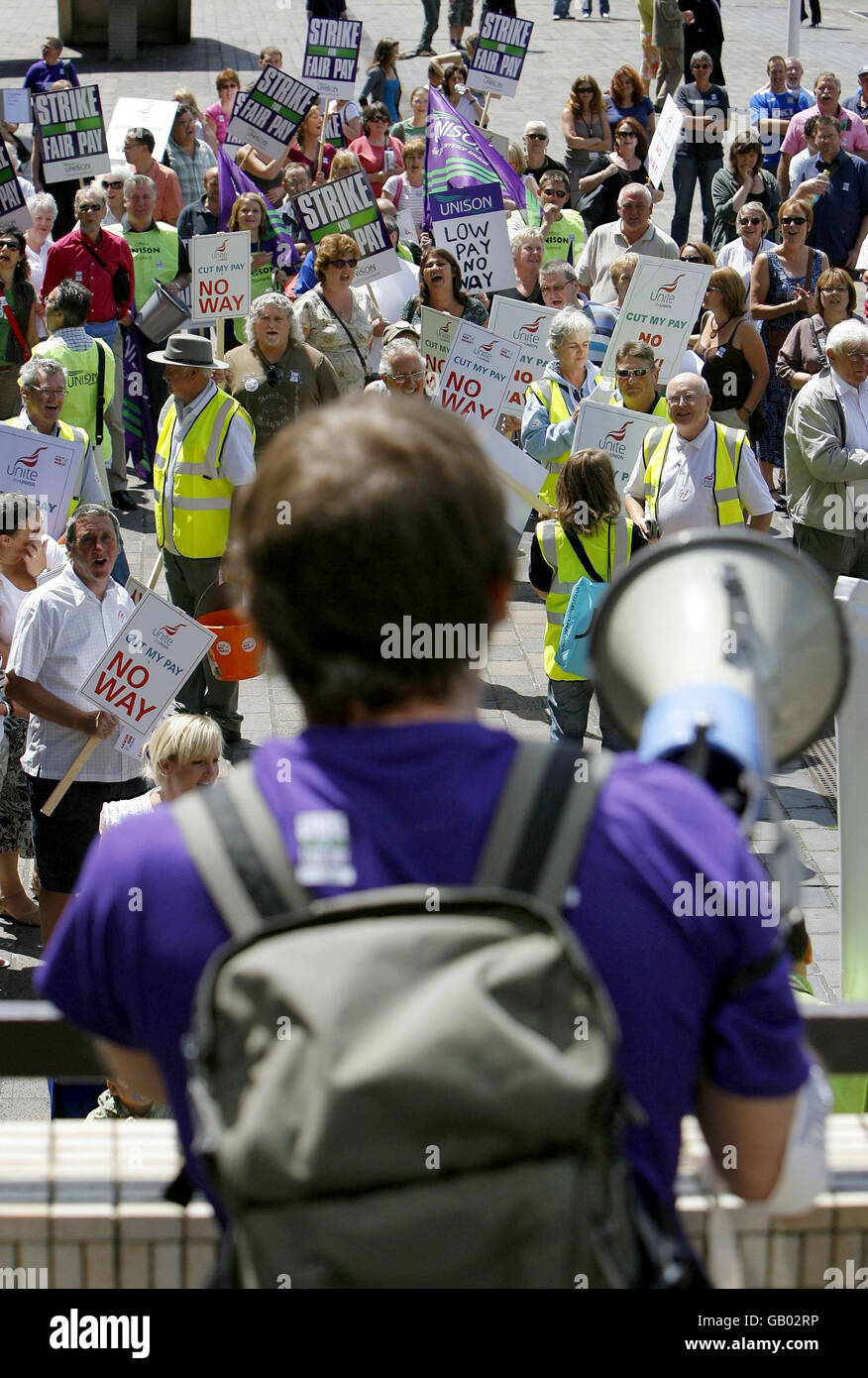 Public service workers unions hi-res stock photography and images - Alamy